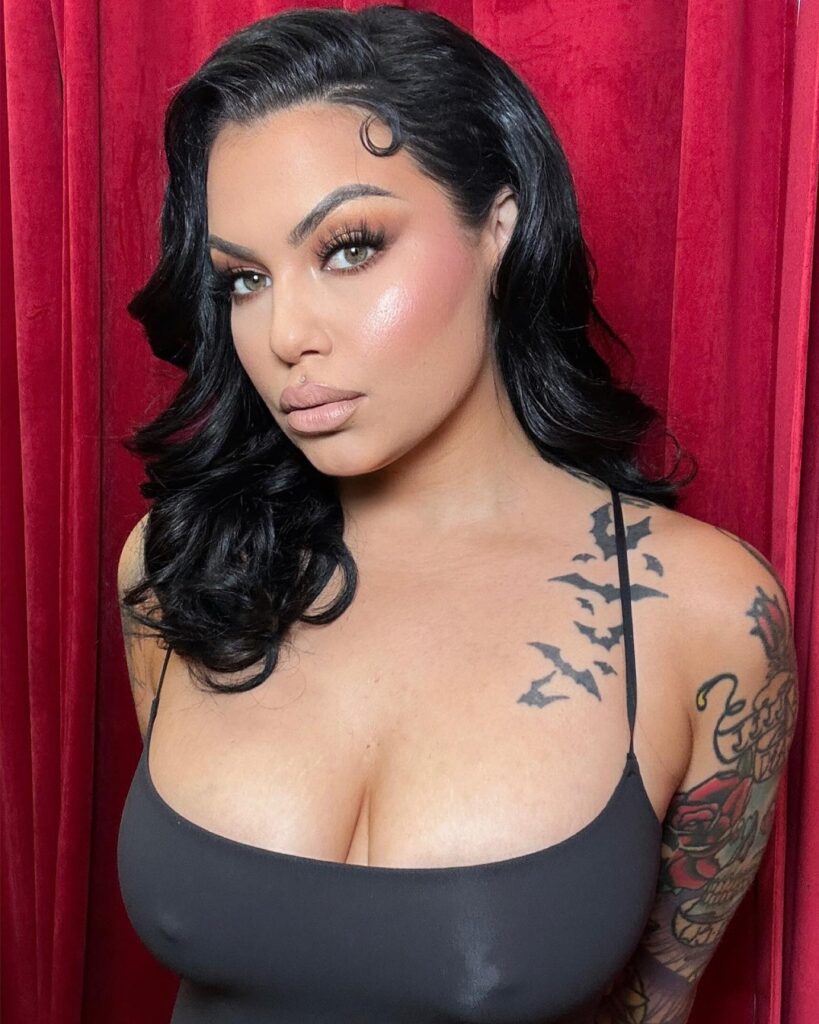 Bailey Sarian: Wiki, Age, Height, Weight, Family, Educational Background, Boyfriend, Career, Net ...