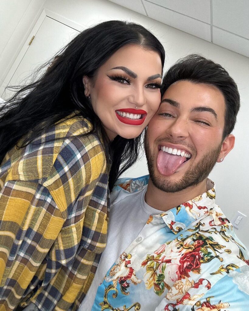 Bailey Sarian: Wiki, Age, Height, Weight, Family, Educational ...