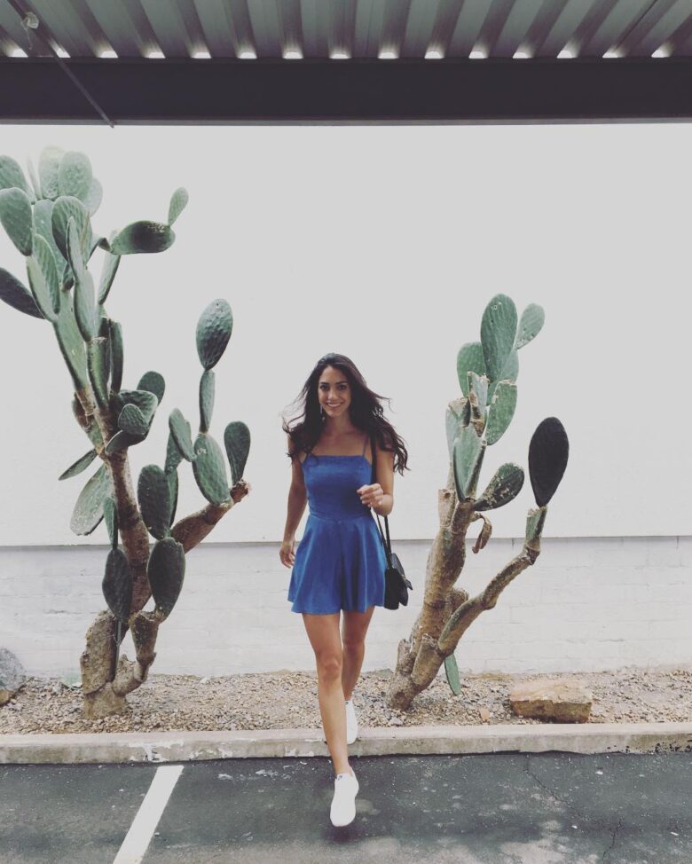 Allison Stokke: Bio, Age, Height, Eeight, Wiki, Family, Husband ...