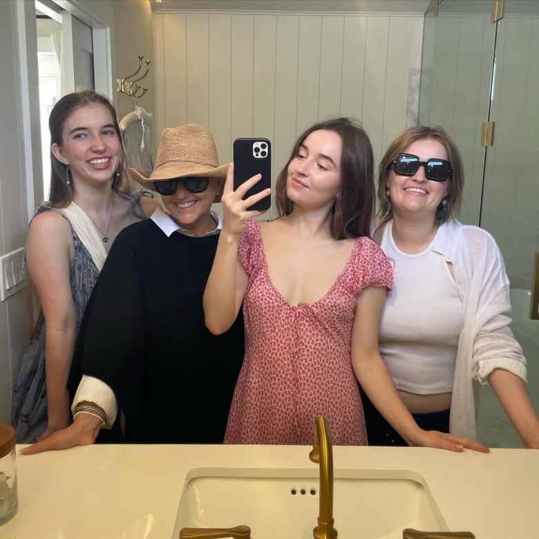 Kaitlyn Dever: Age, Wiki, Bio, Height, Weight, Parents,Husband ...