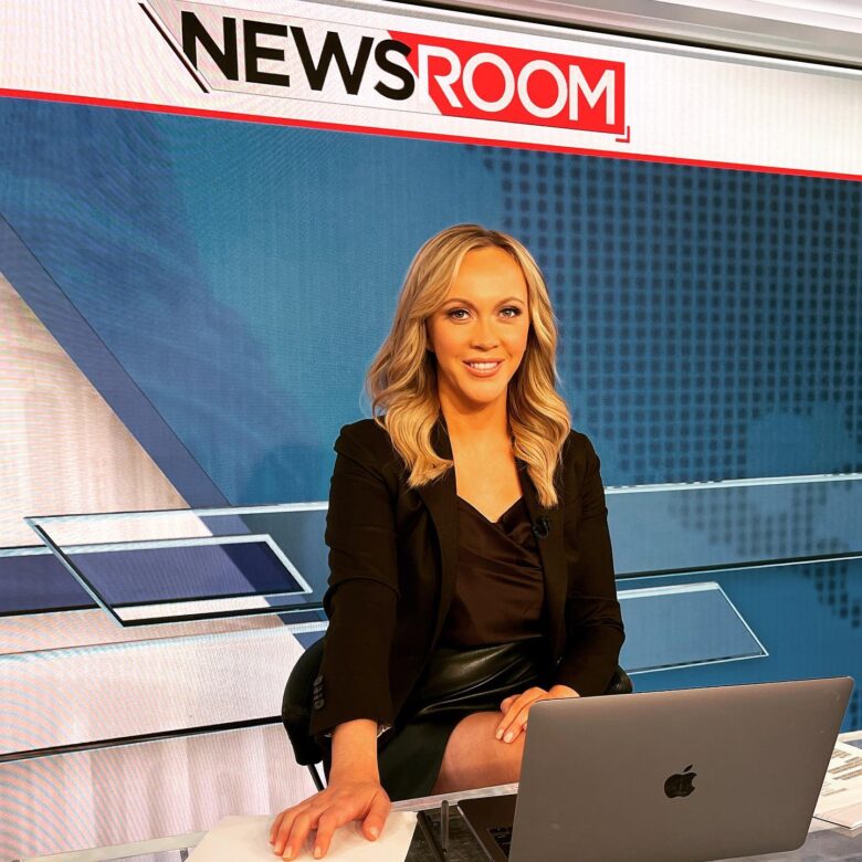 Paula Reid: Age, Wiki, Bio, Height, Weight, Parents, Husband, Boyfriend ...