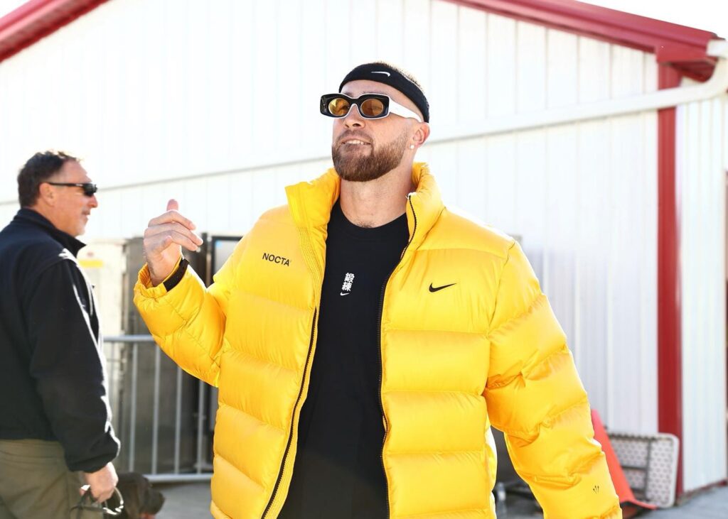 Travis Kelce: Age, Wiki, Bio, Height, Weight, Parents, Wife, Girlfriend ...